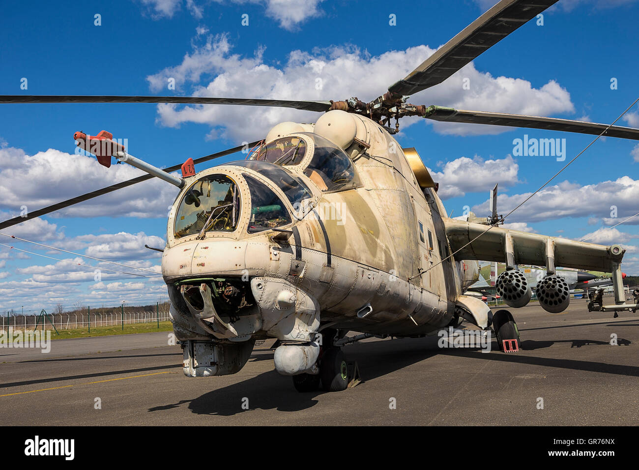 Helikopter hi-res stock photography and images - Alamy