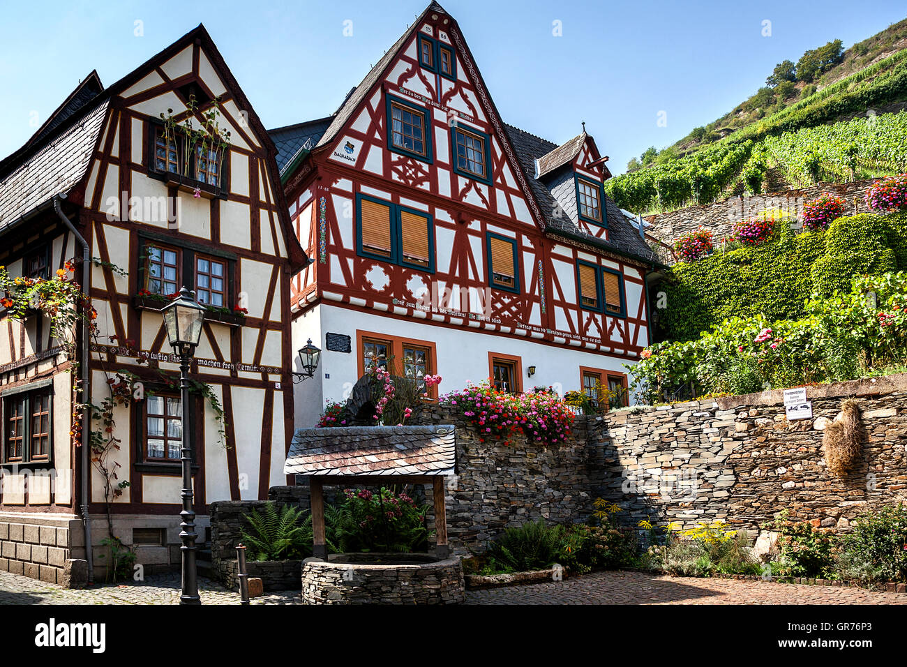 German house with geraniums hi-res stock photography and images - Alamy