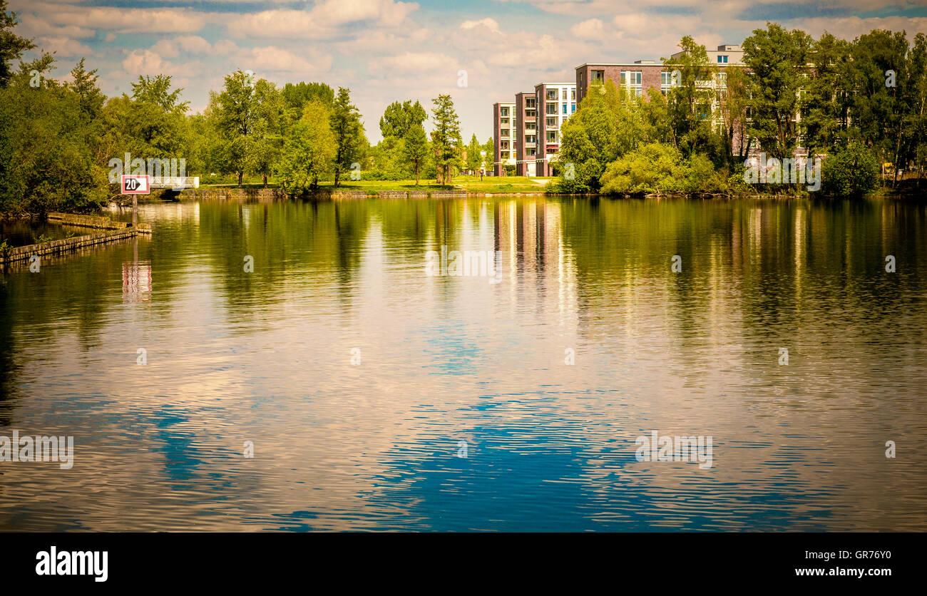 Living At The Lake Stock Photo - Alamy