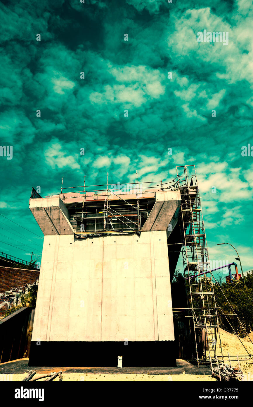 Construction side hi-res stock photography and images - Alamy