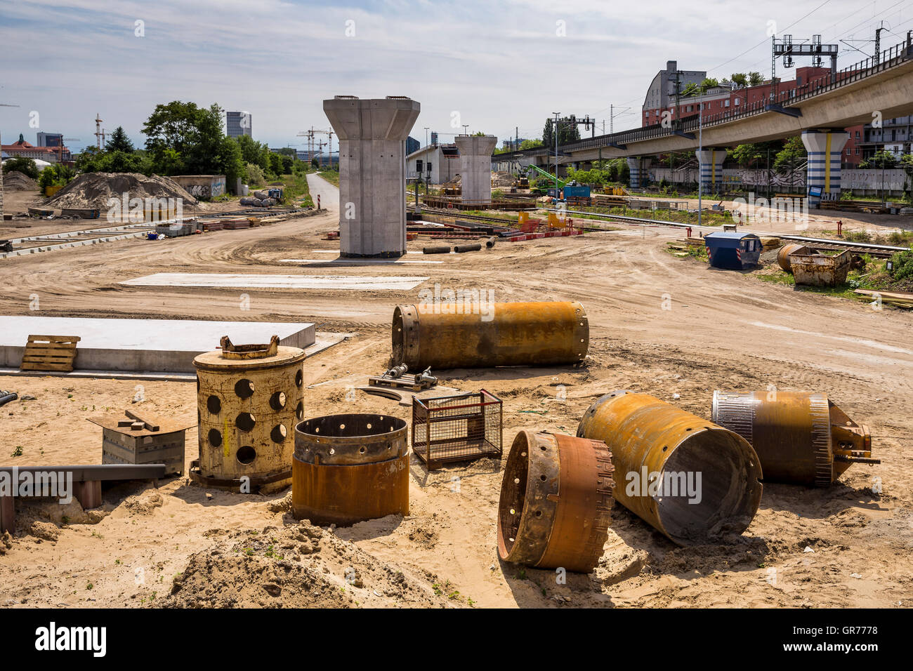 Construction side hi-res stock photography and images - Alamy