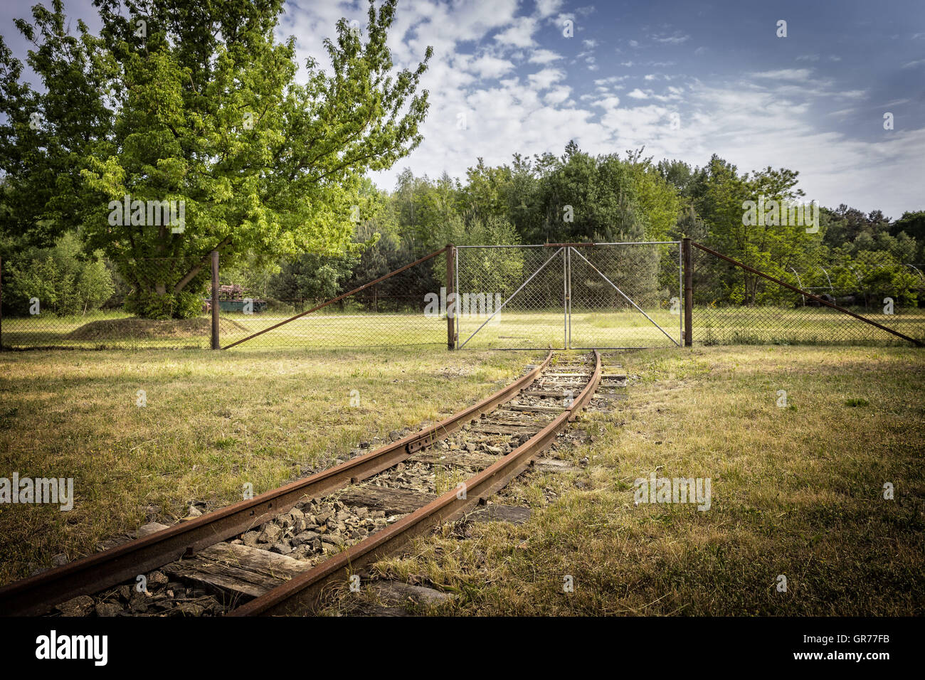 Disused fields hi-res stock photography and images - Alamy