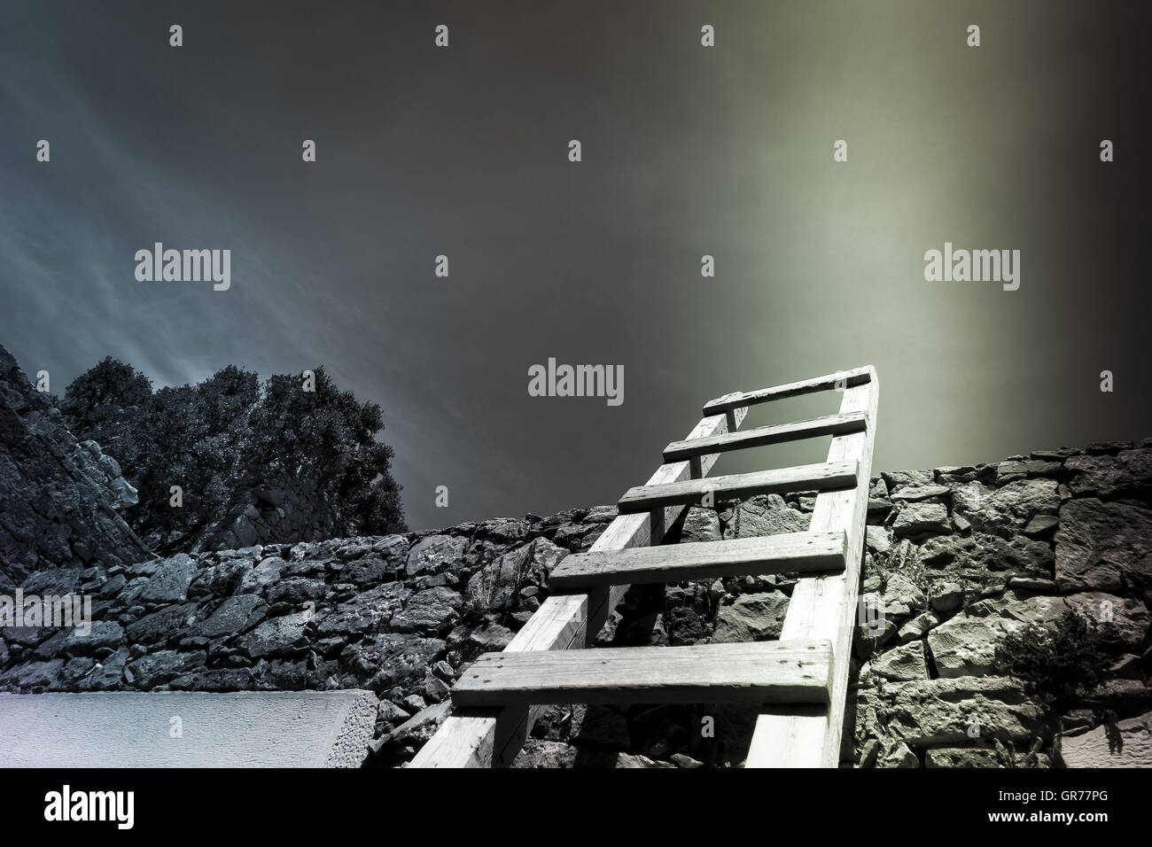 Escape craft hi-res stock photography and images - Alamy