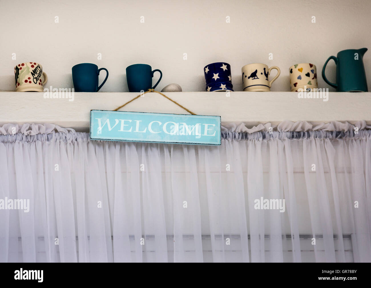 Welcome curtain hi-res stock photography and images - Alamy