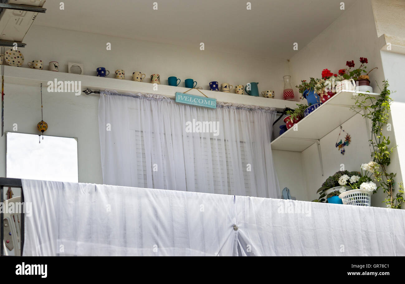 Welcome curtain hi-res stock photography and images - Alamy