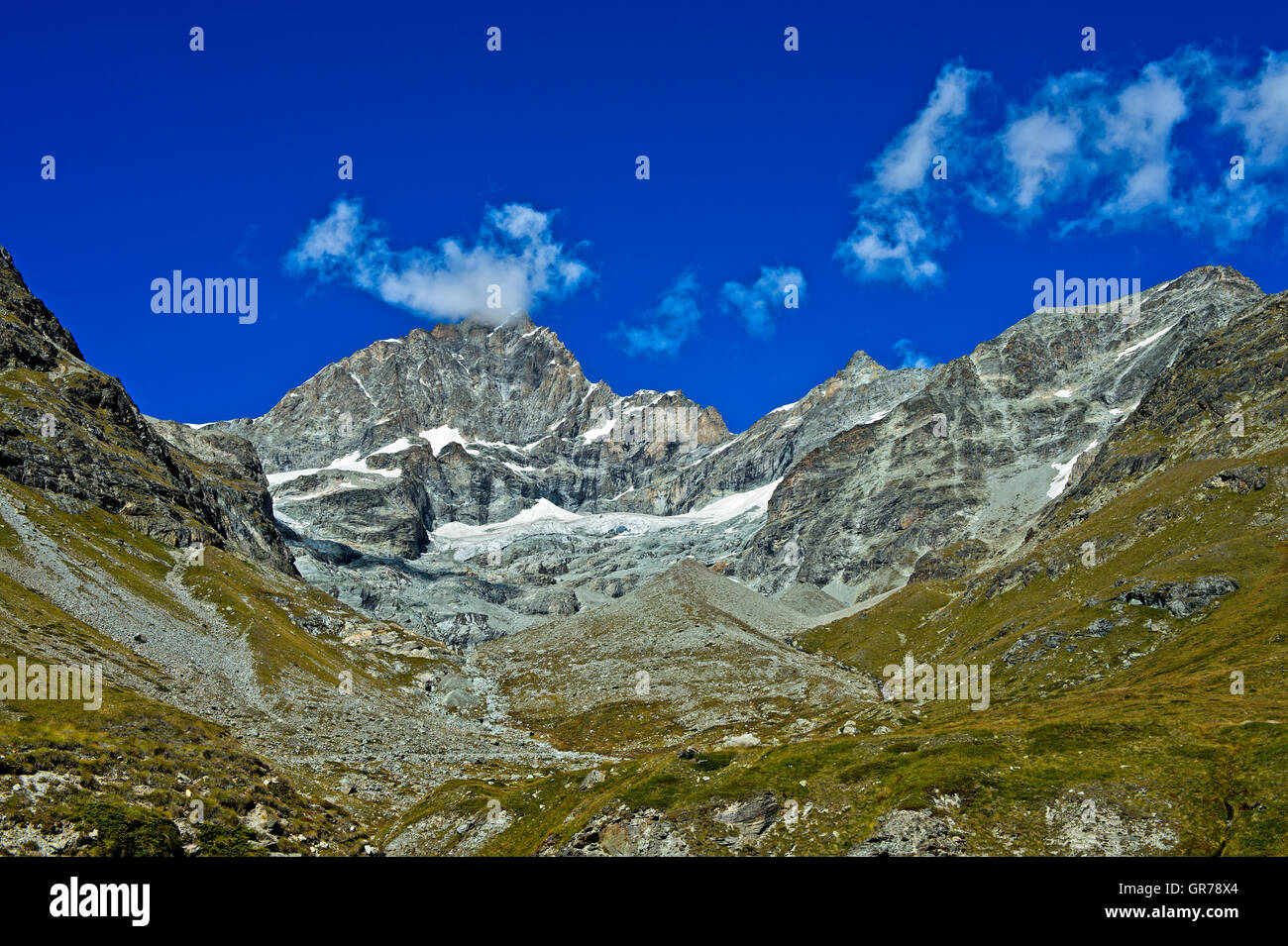 Dent blanche hi-res stock photography and images - Alamy