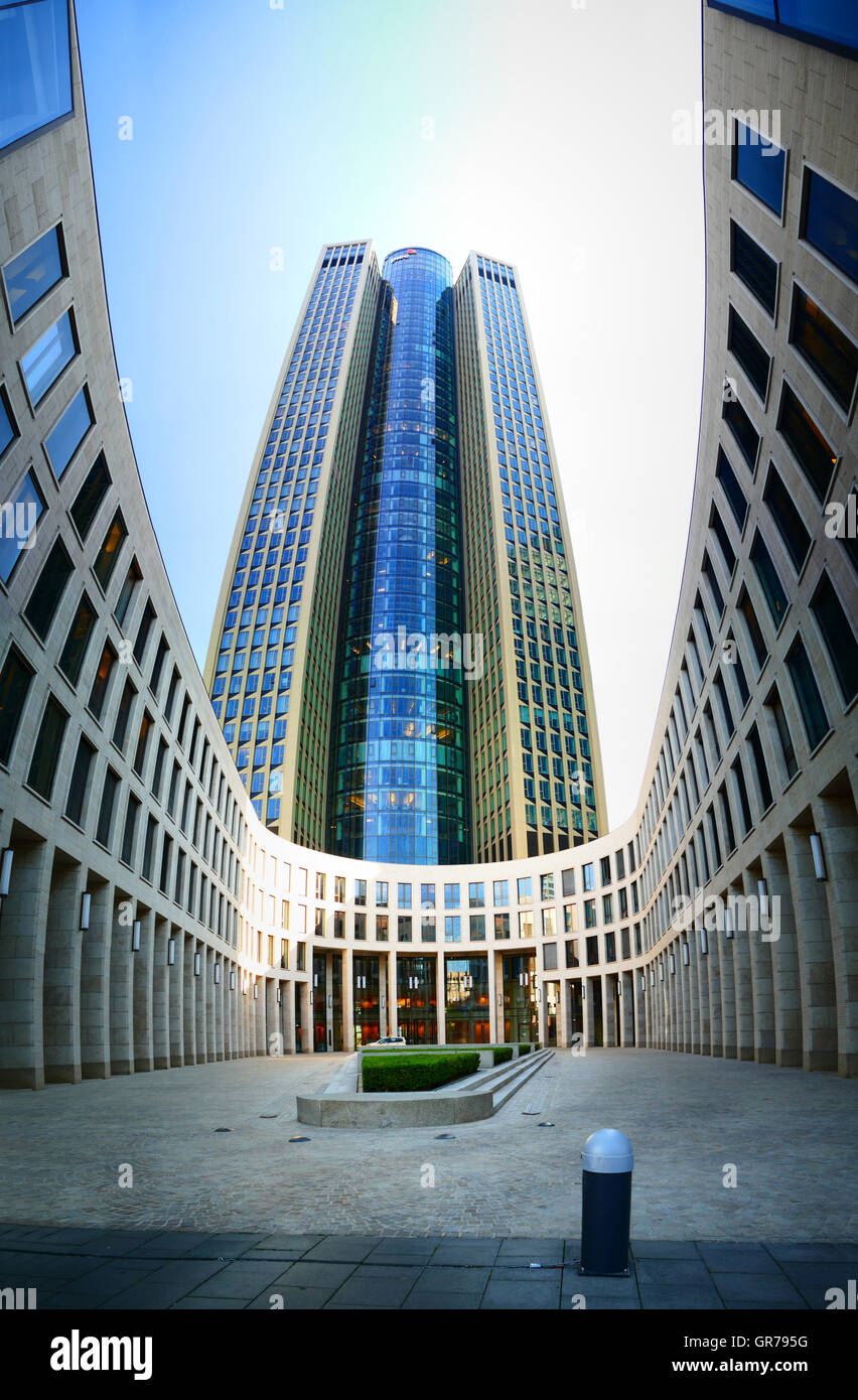 Pwc Building High Resolution Stock Photography and Images - Alamy