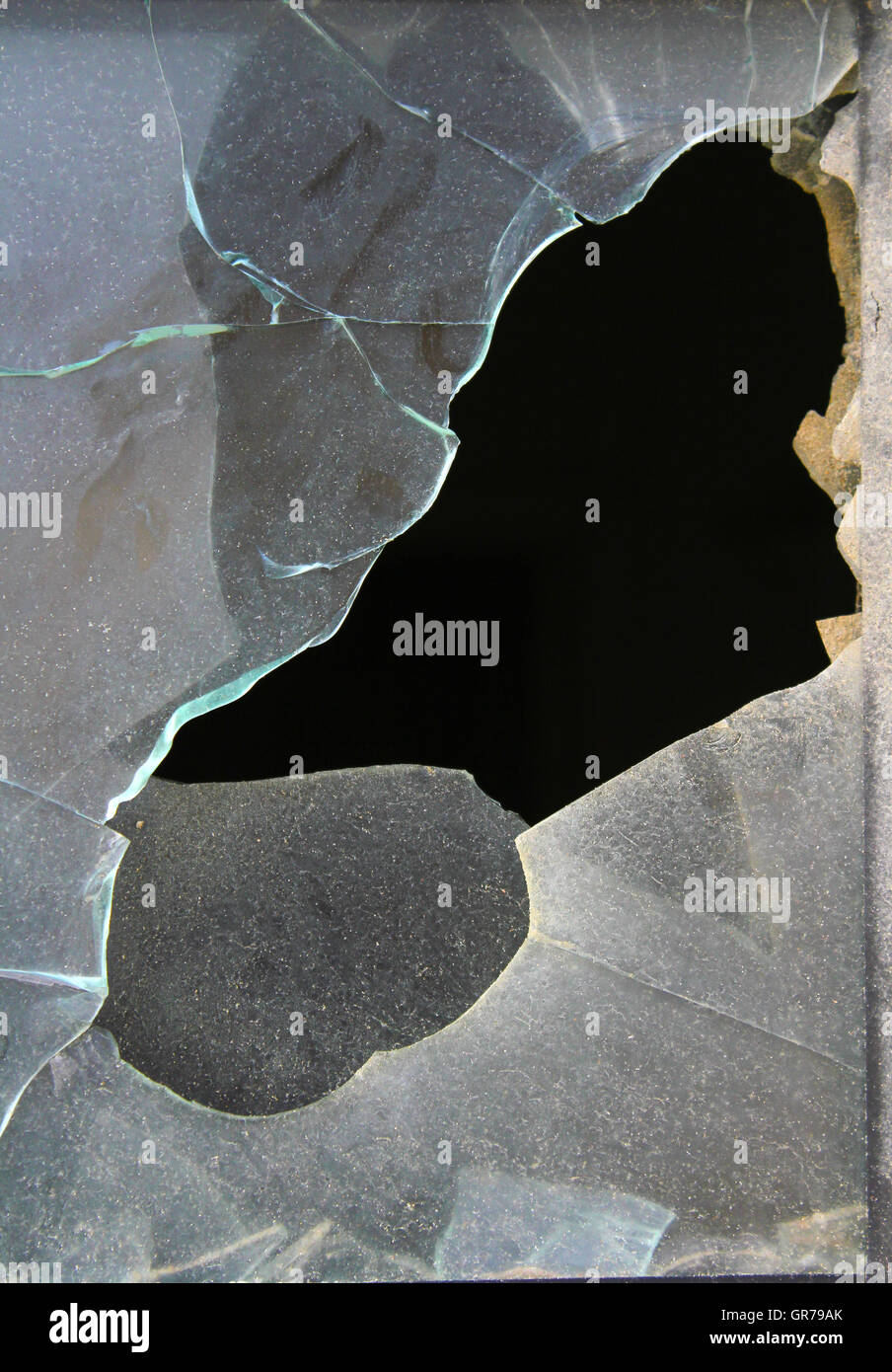 Glass broken injury hi-res stock photography and images - Alamy