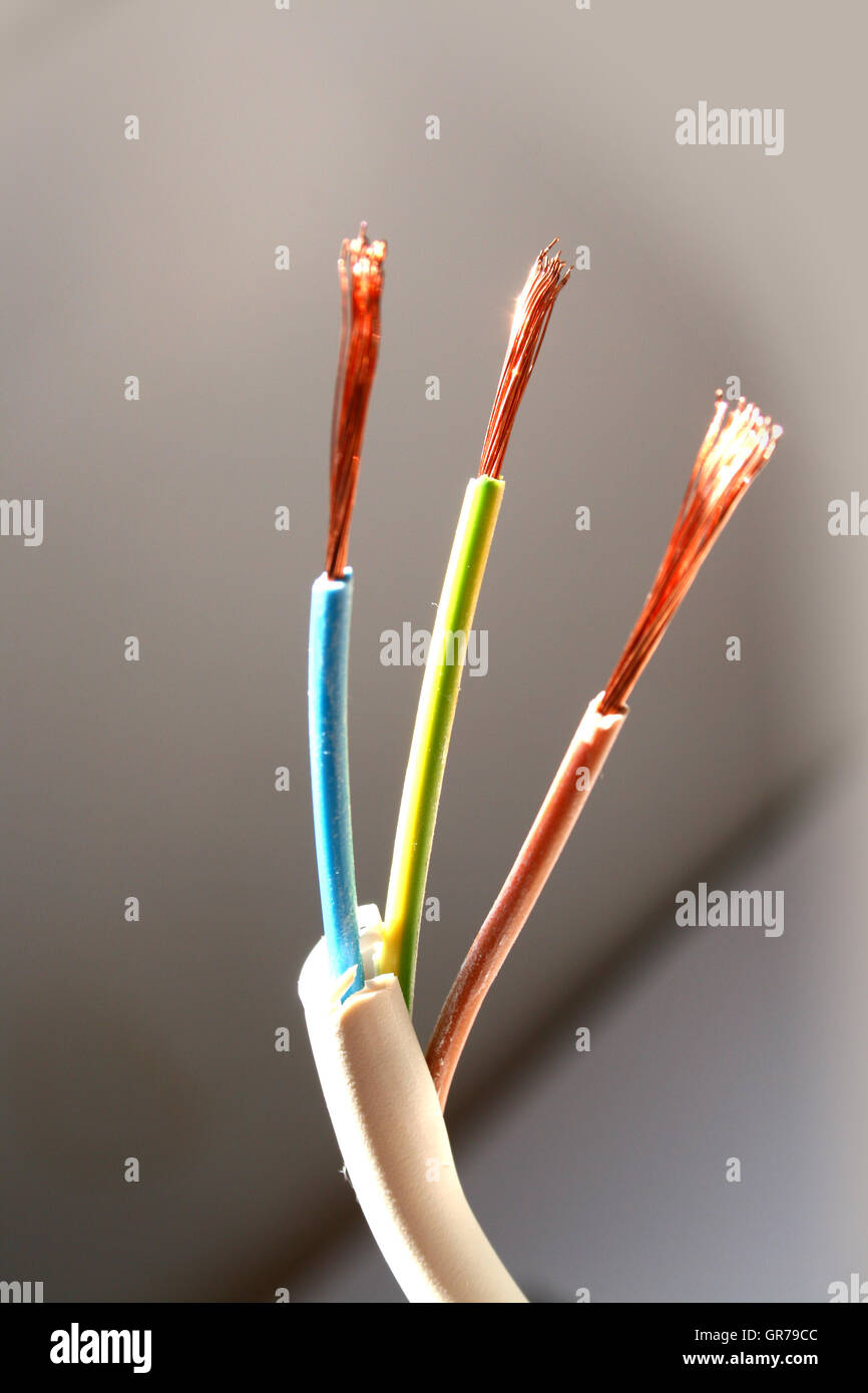 Electronic current hi-res stock photography and images - Alamy