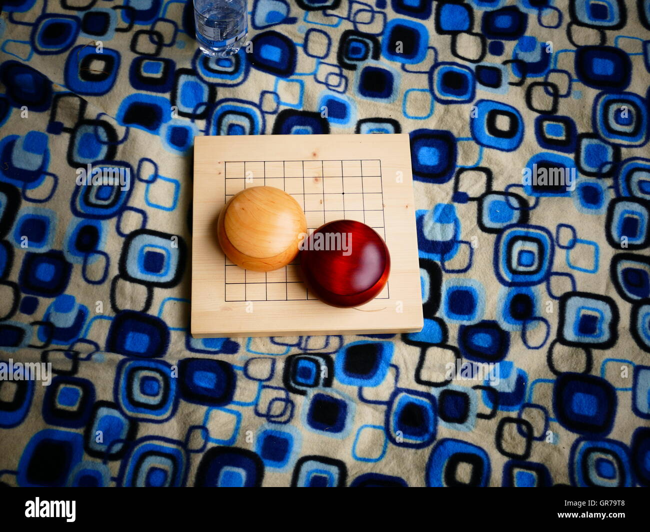 Traditional korean game hi-res stock photography and images - Alamy