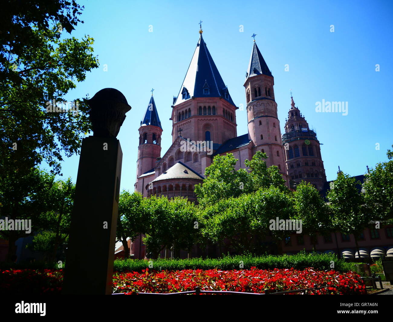 Cathedral of mainz hi-res stock photography and images - Alamy
