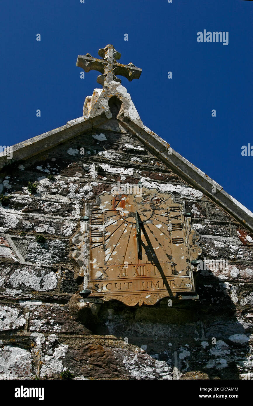 Sun clock hi-res stock photography and images - Alamy