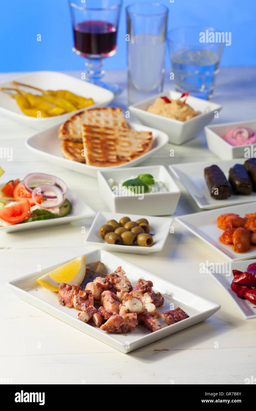 Greek appetizers hi-res stock photography and images - Alamy