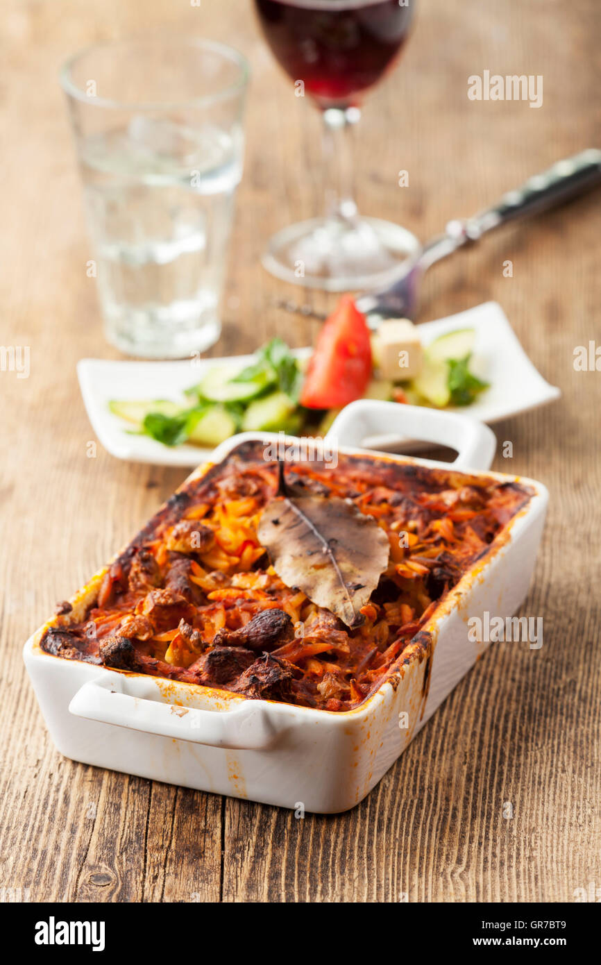Restaurant dish plank hi-res stock photography and images - Alamy