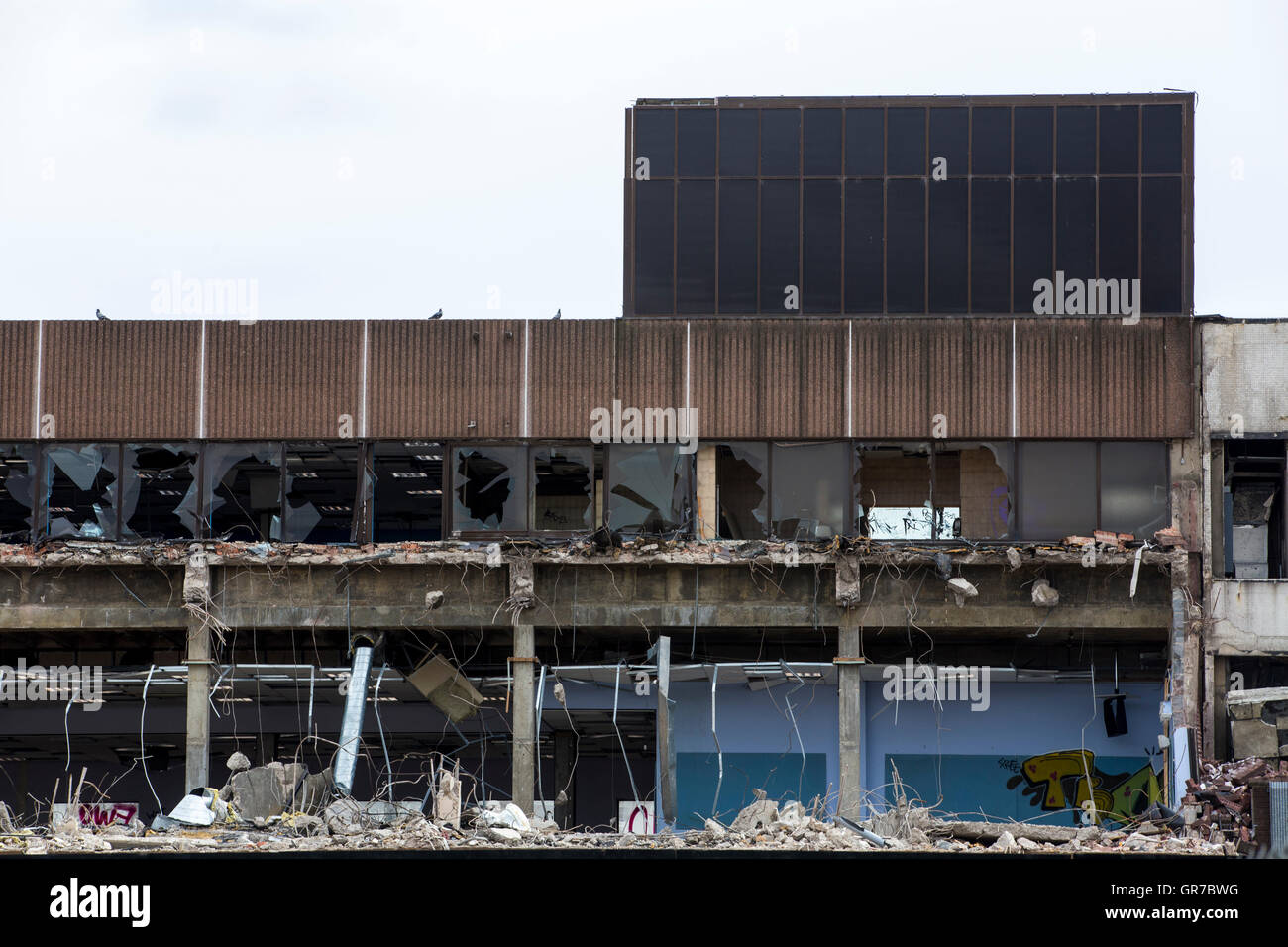 1960s industrial buildings hi-res stock photography and images - Alamy