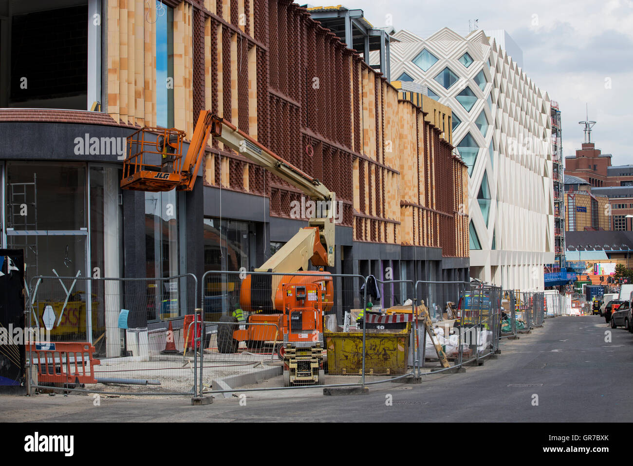Victoria Gate Shopping Centre, Leeds - July 2016 Stock Photo - Alamy