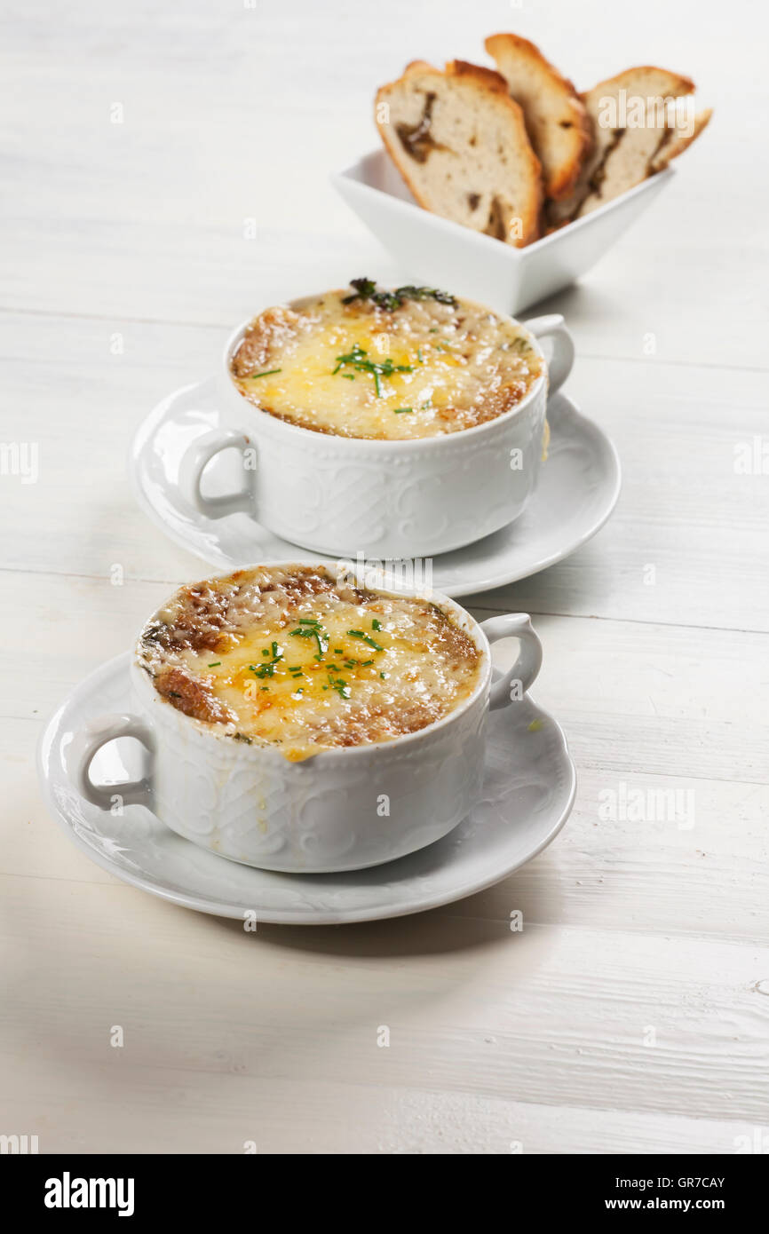Cheese onion soups hi-res stock photography and images - Alamy