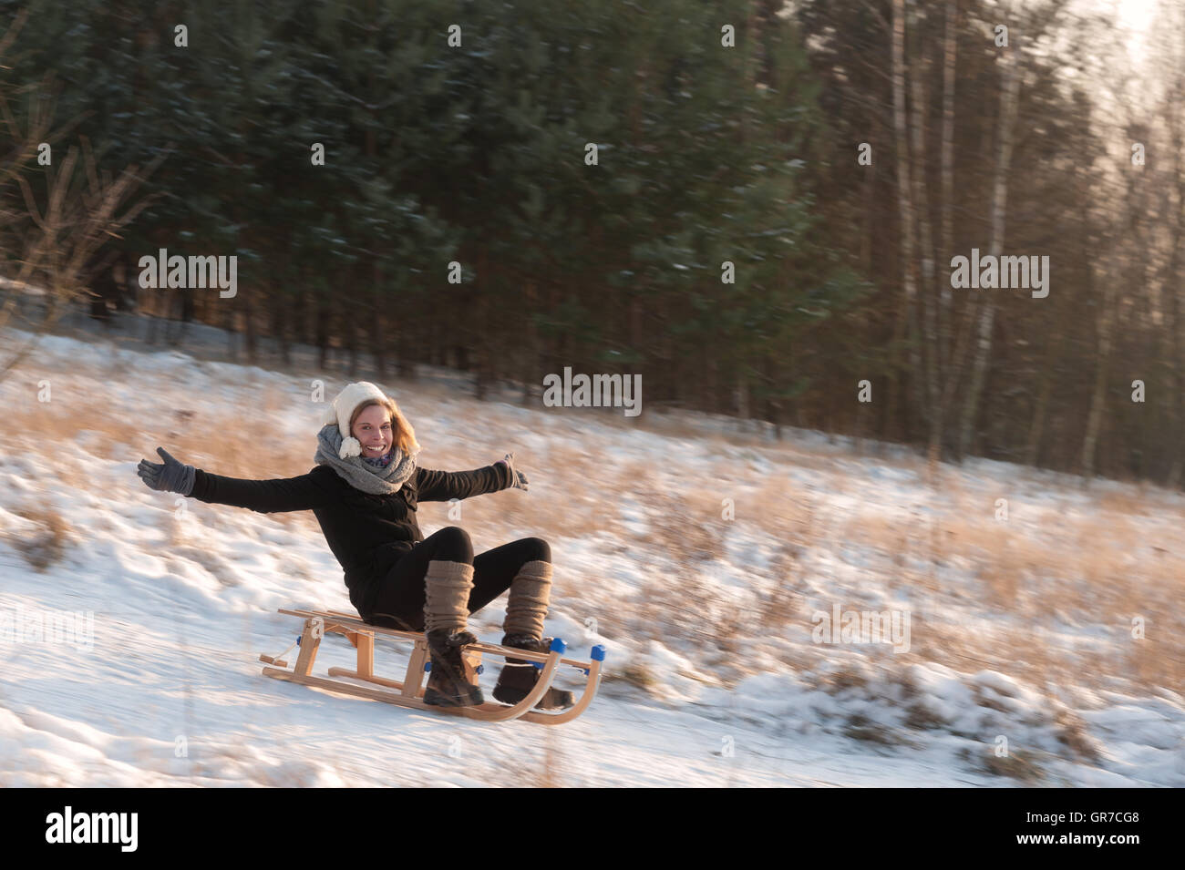 Sledging hi-res stock photography and images - Alamy