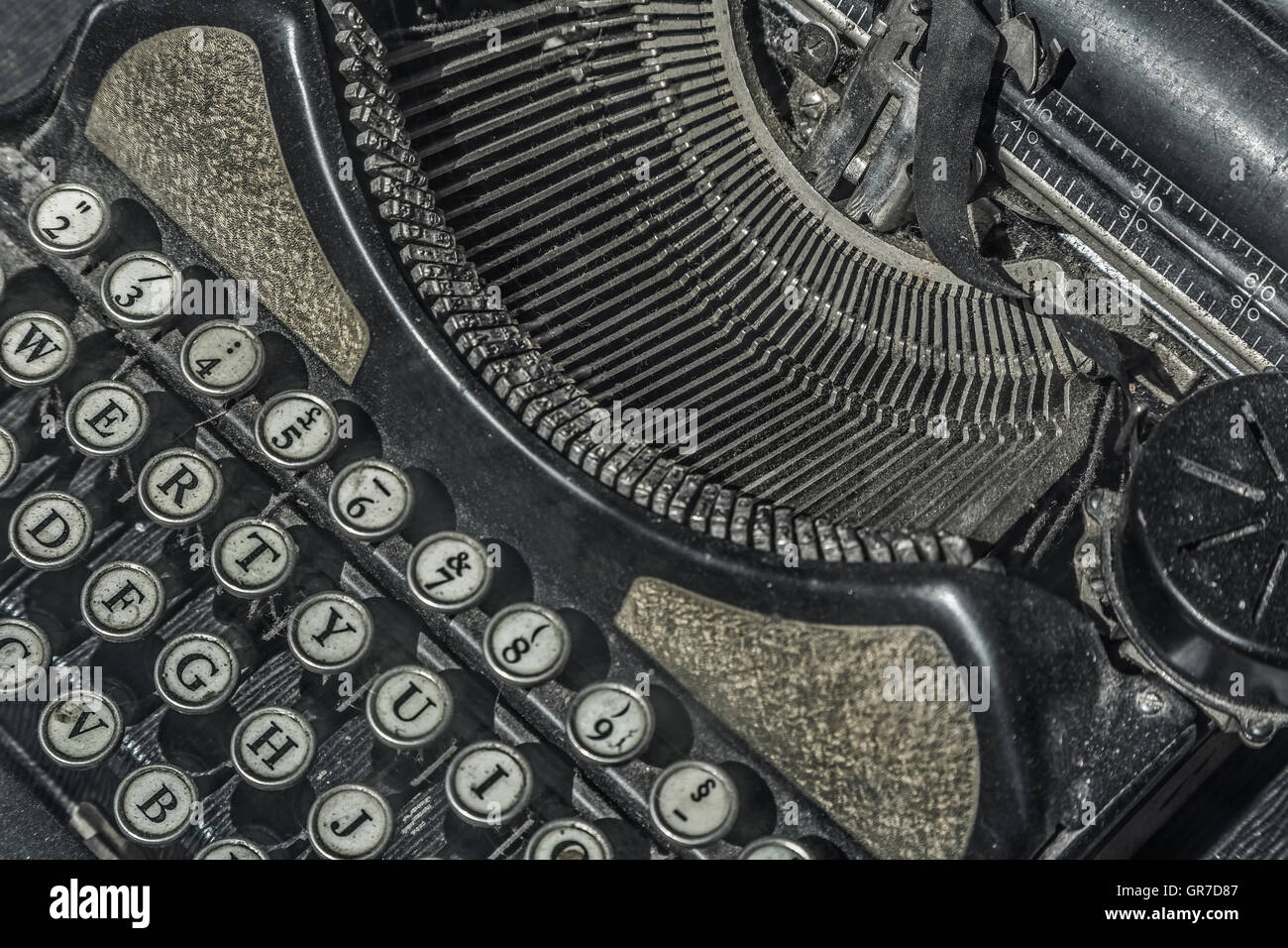 Old keyboard case hi-res stock photography and images - Alamy