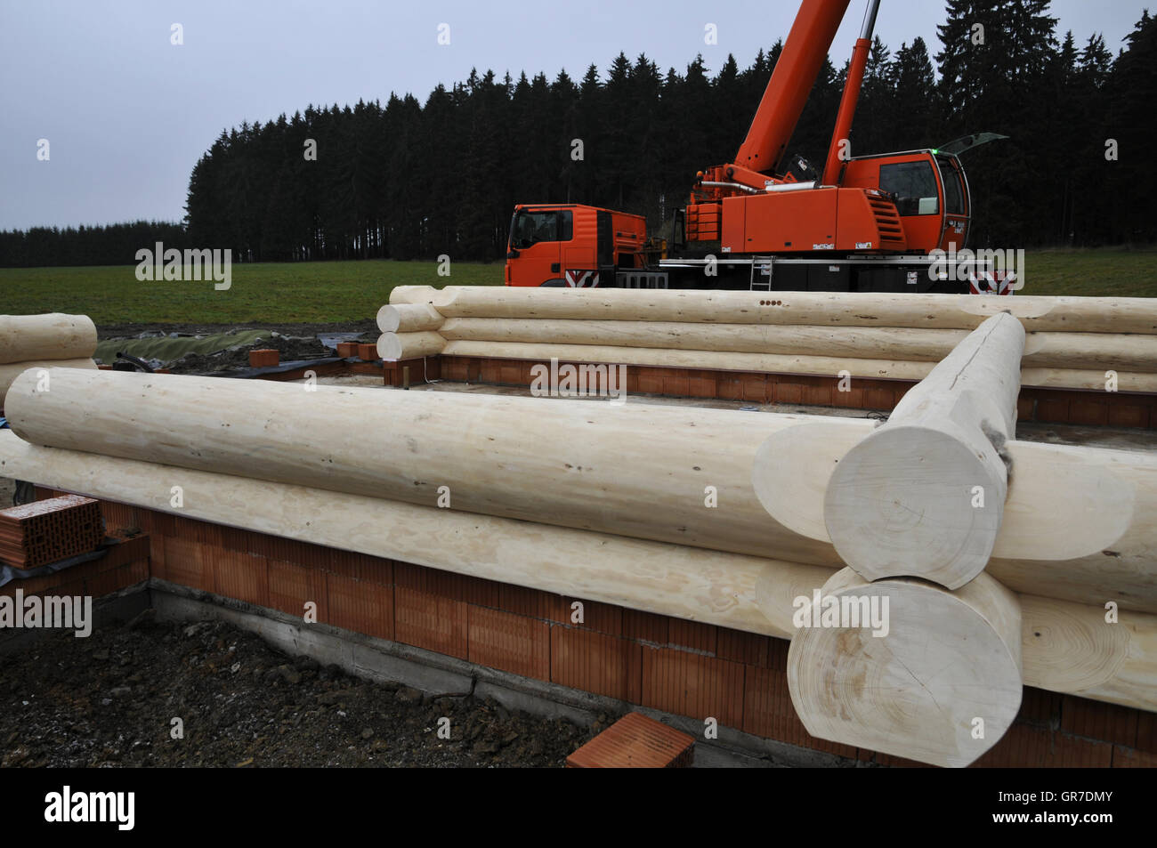 Building construction hi-res stock photography and images - Alamy