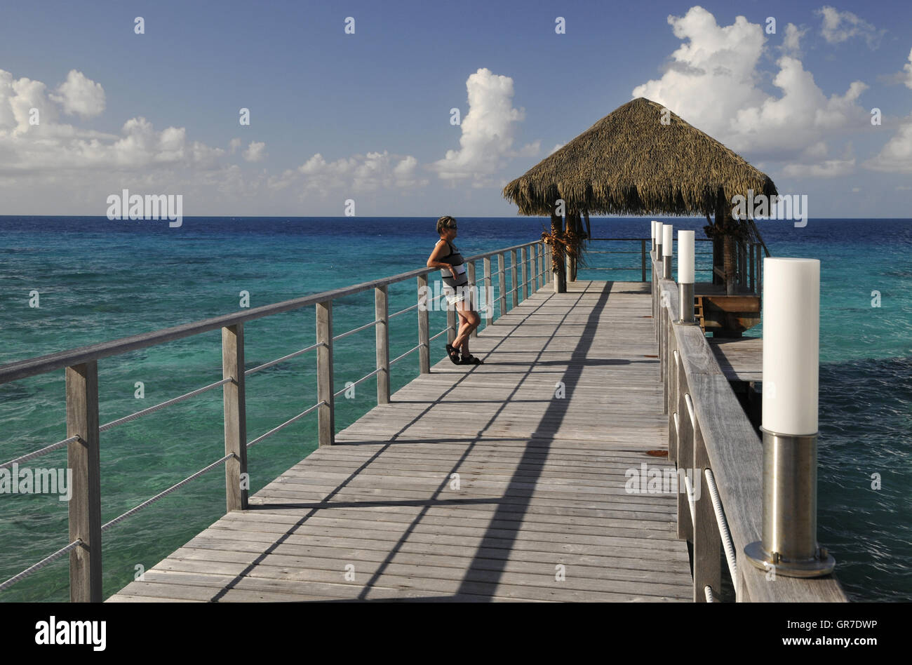 Jetty lighting hi-res stock photography and images - Alamy