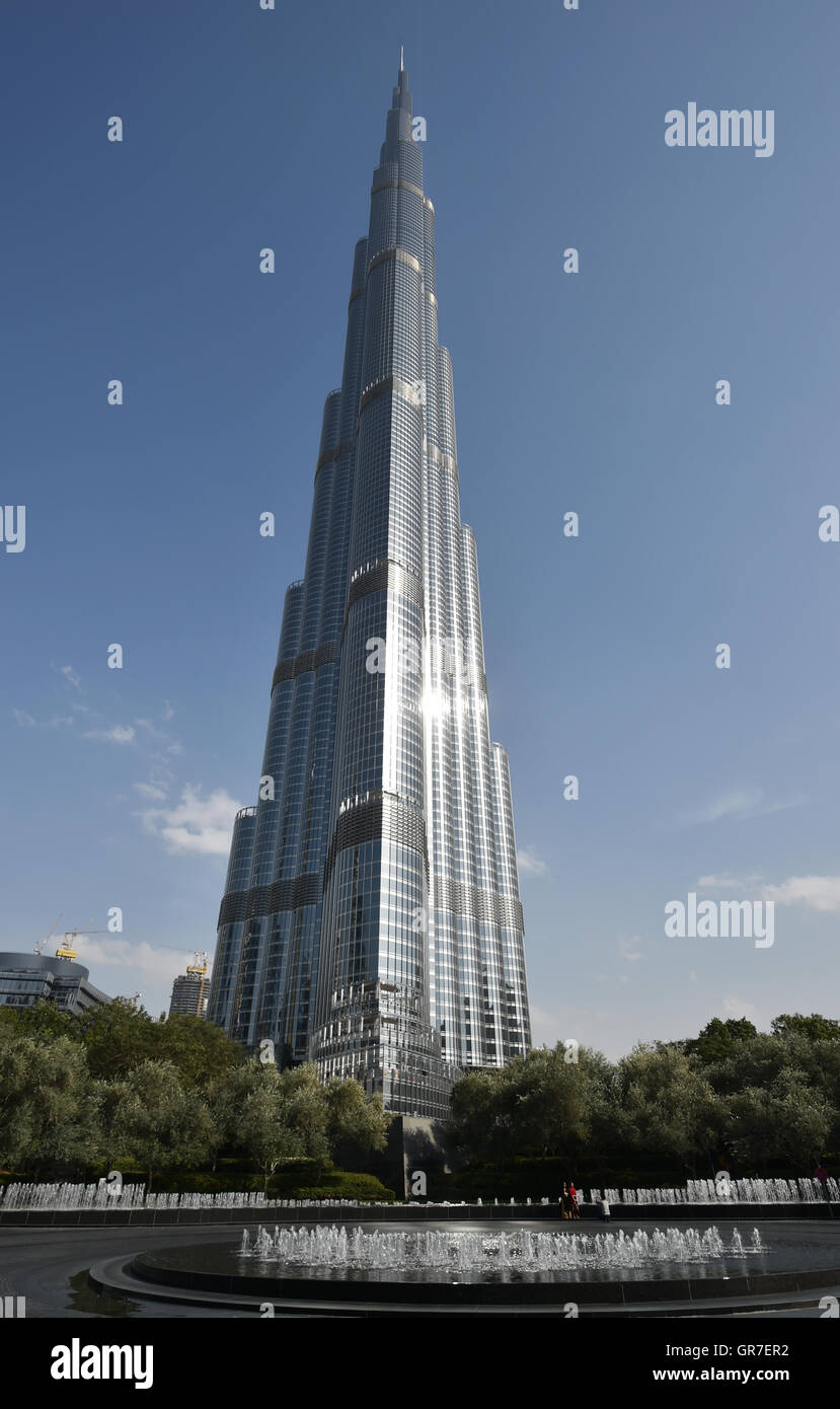 Facade of the burj khalifa in dubai hi-res stock photography and images ...