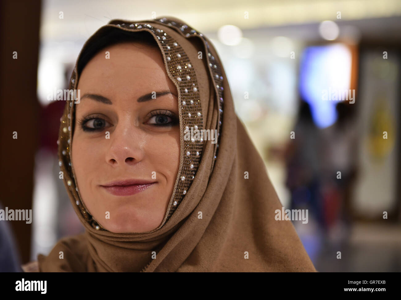 Face veil hi-res stock photography and images - Alamy