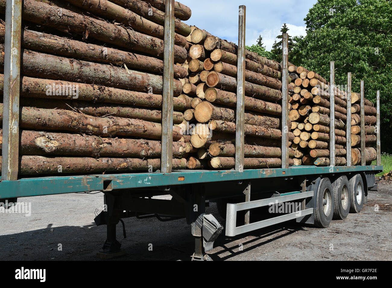 Timber transport hi-res stock photography and images - Alamy
