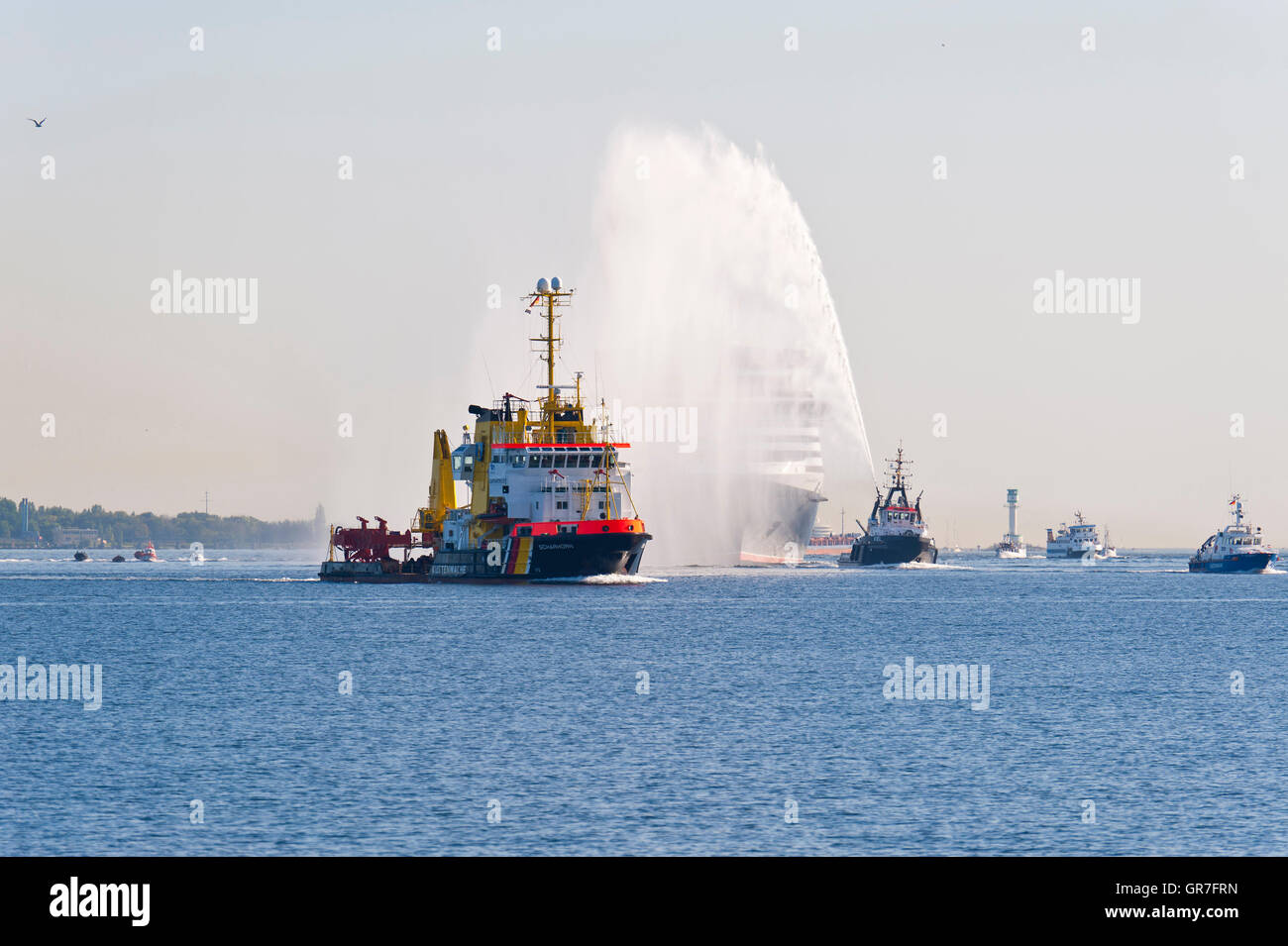Cruiser Queen Elizabeth In Port Of Kiel, Germany, 24.07.12 Stock Photo ...