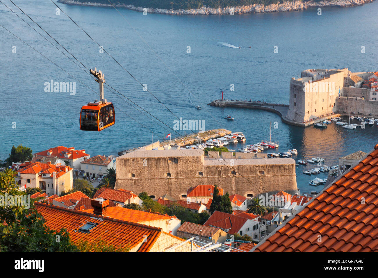 Cable car in Dubrovnik Stock Photo - Alamy