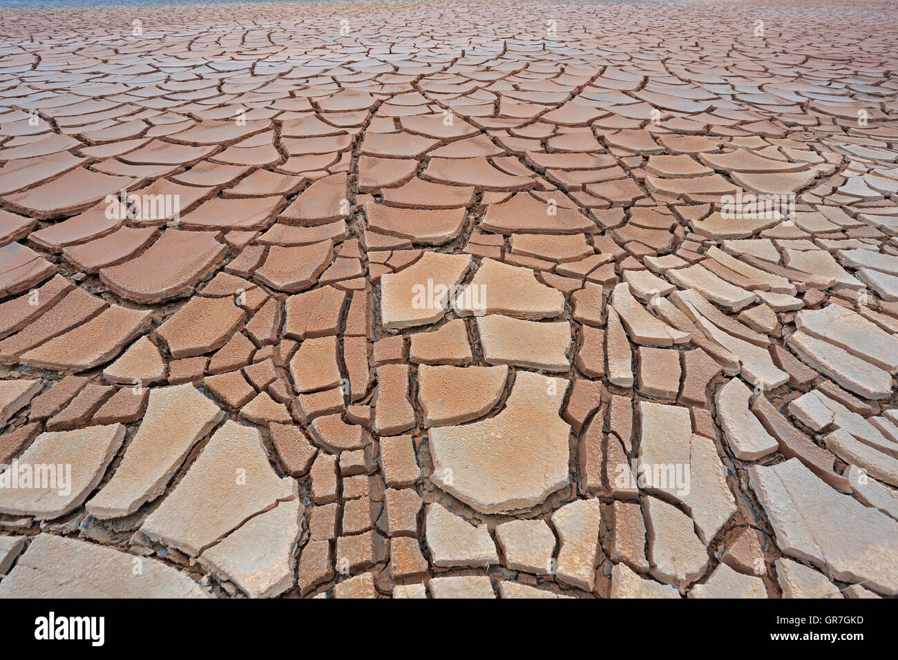 Dried mud pattern hi-res stock photography and images - Alamy