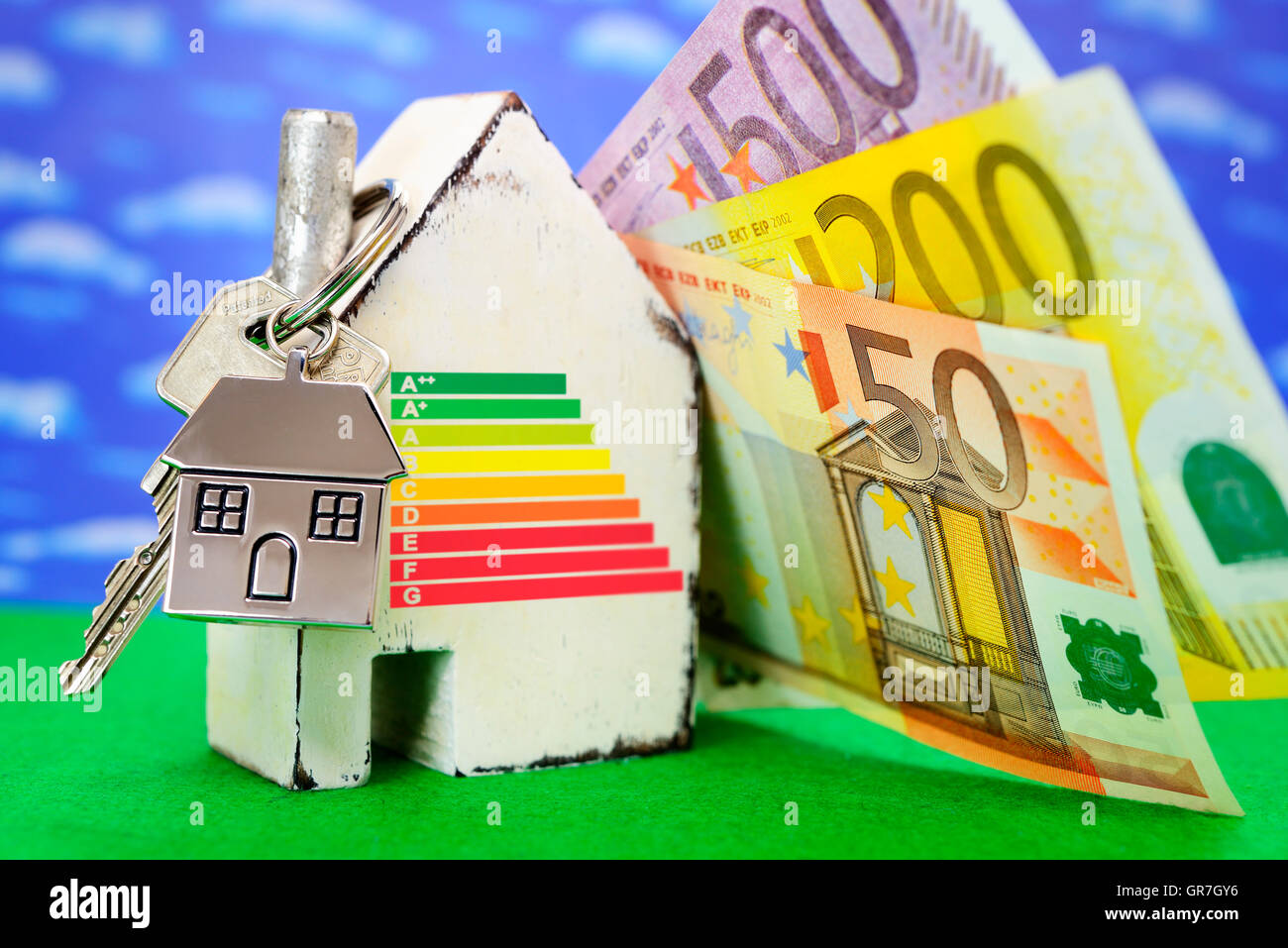 Euro symbolic key hi-res stock photography and images - Alamy