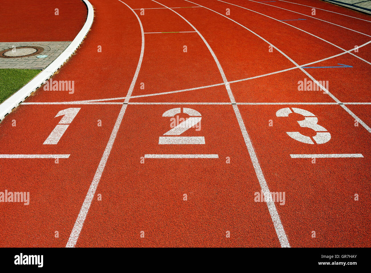 Running tracks not aerial hi-res stock photography and images - Alamy