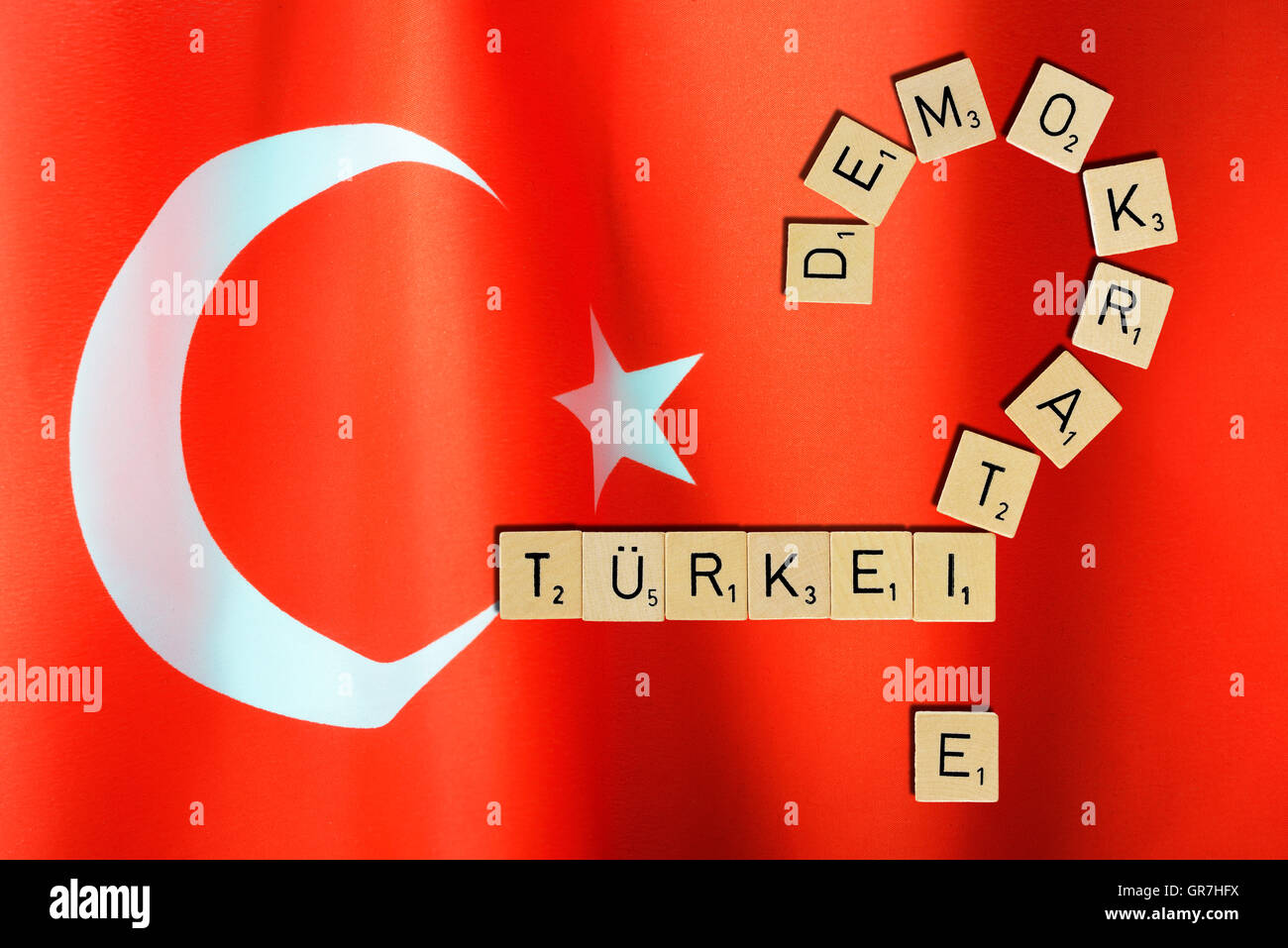 Forming a question mark hi-res stock photography and images - Alamy