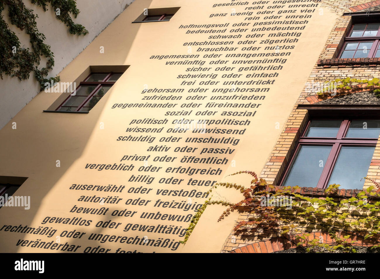 Contradictory hi-res stock photography and images - Alamy