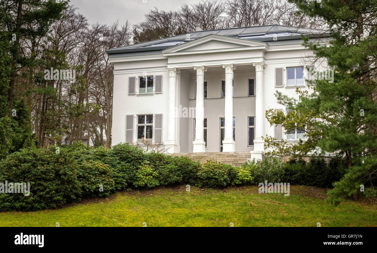 First custom house hi-res stock photography and images - Alamy