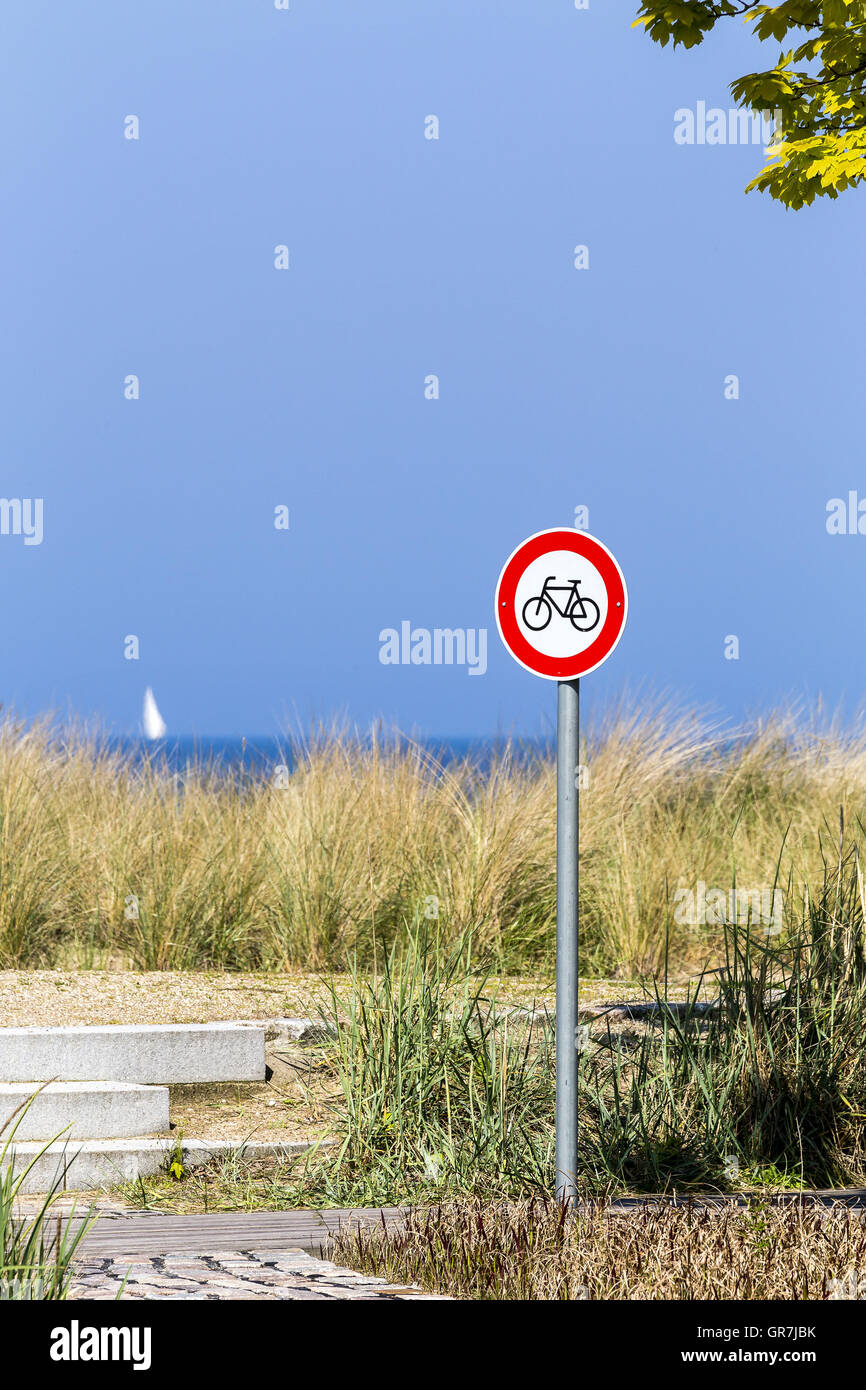 Indicative signs hi-res stock photography and images - Alamy