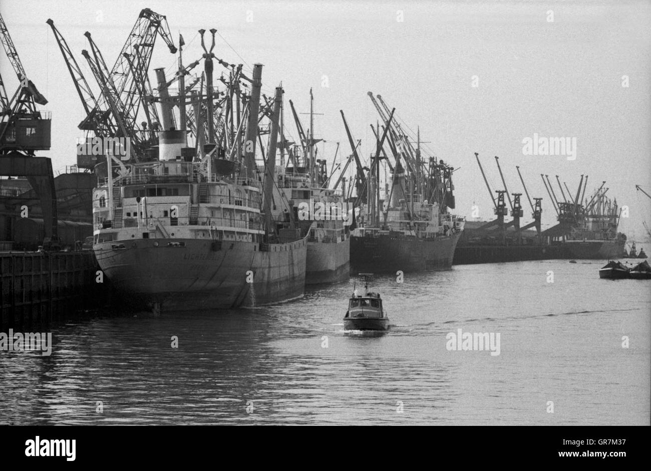 Bremen Harbor 1971 Bw Stock Photo - Alamy