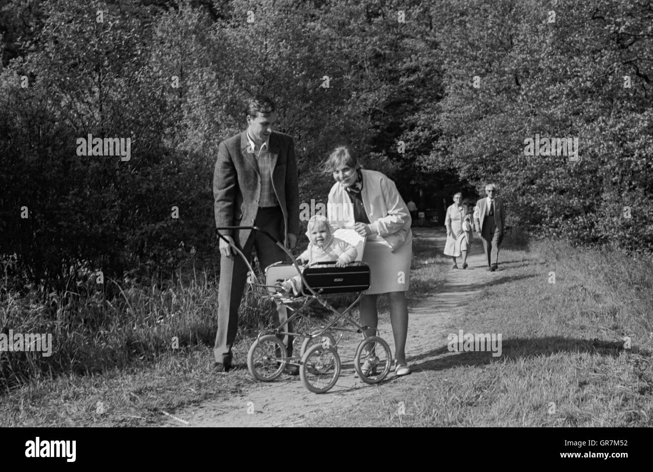 Family 1969 Bw Stock Photo - Alamy
