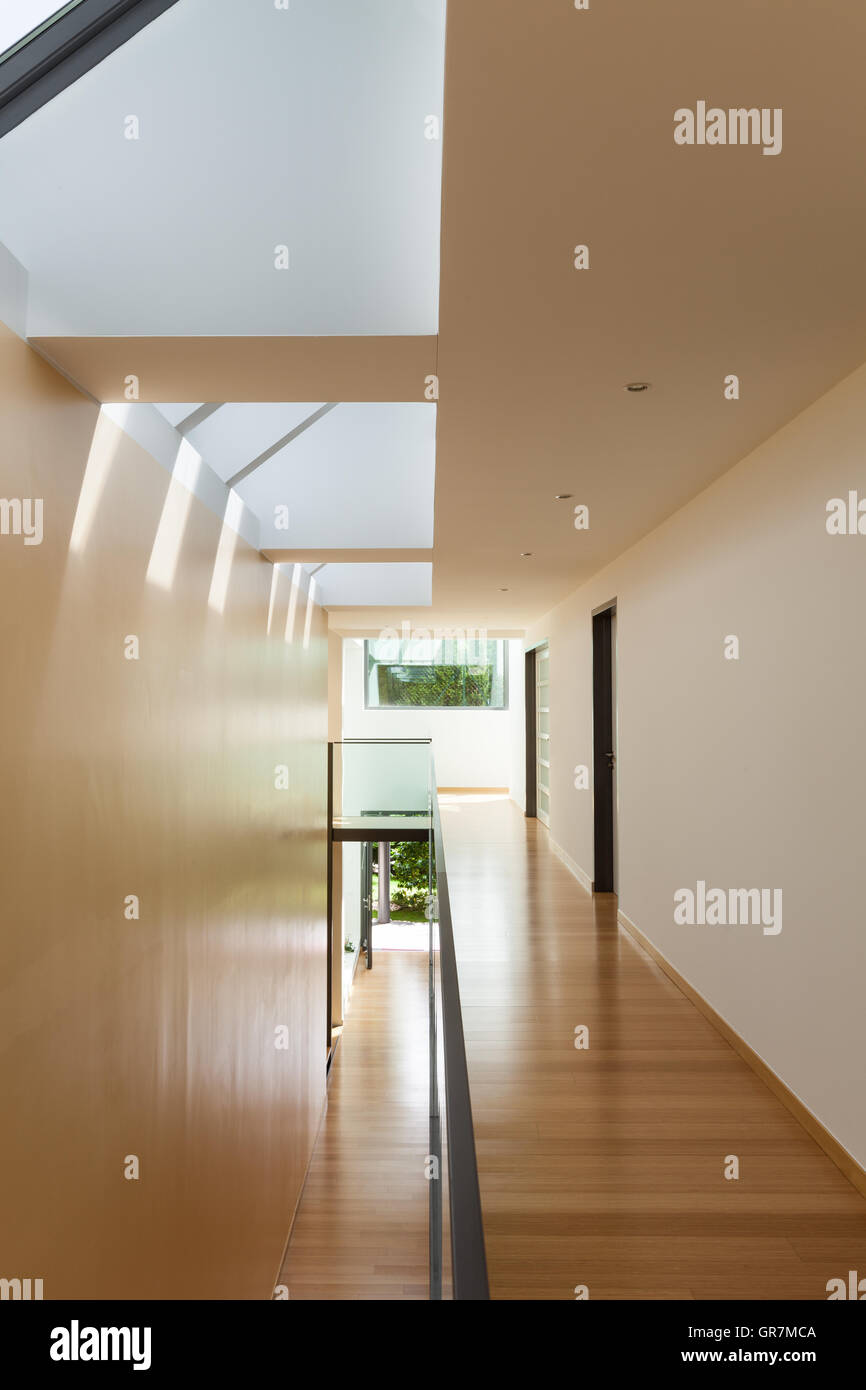 Modern building interior hi-res stock photography and images - Alamy