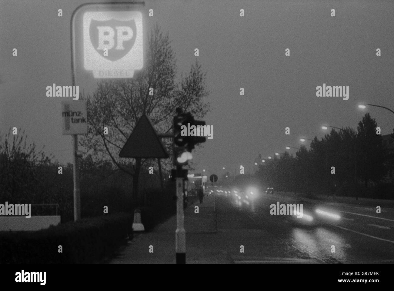 Street 1965 Bw Stock Photo - Alamy