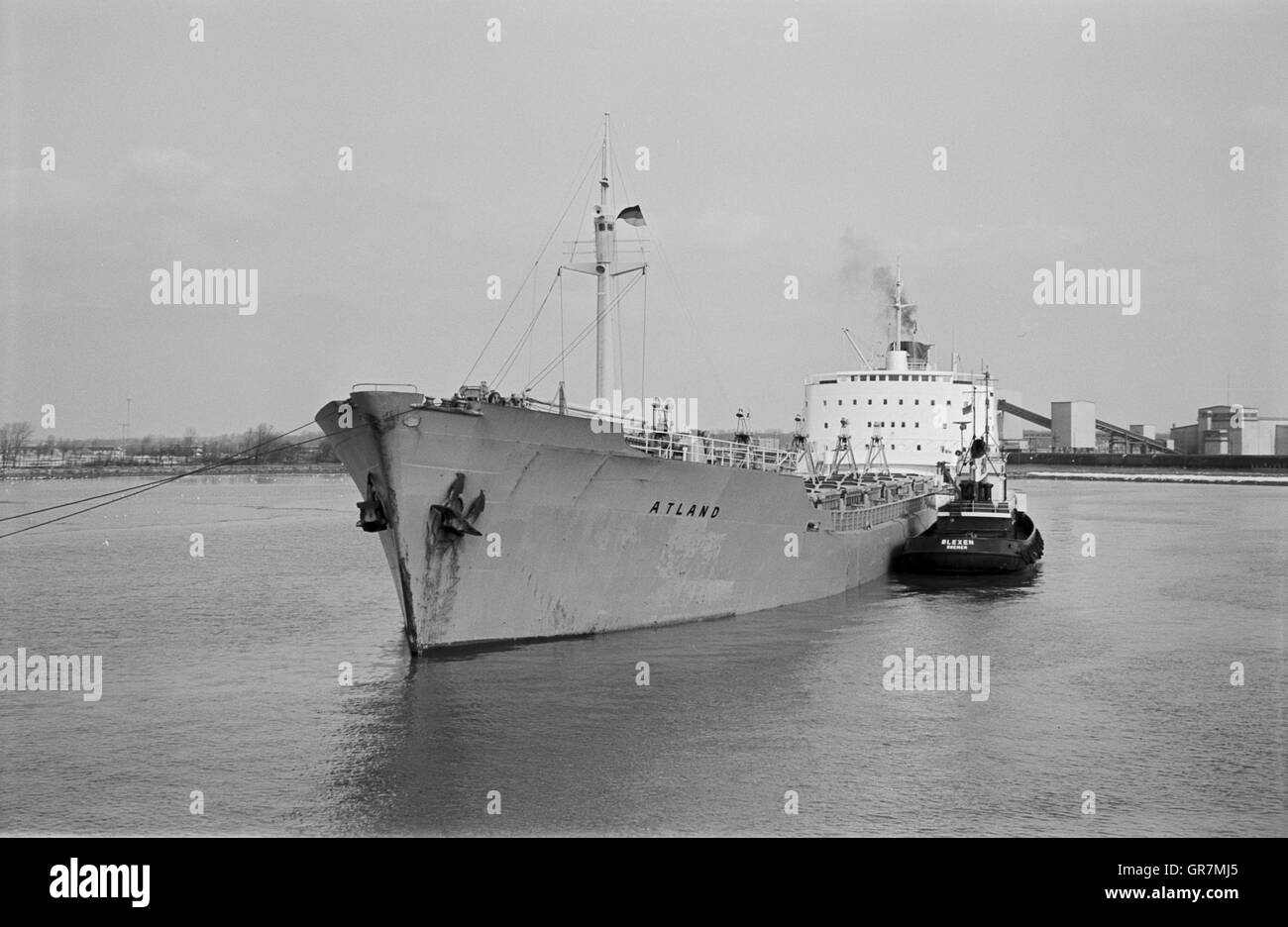 Bremerhaven Harbor 1965 Bw Stock Photo - Alamy