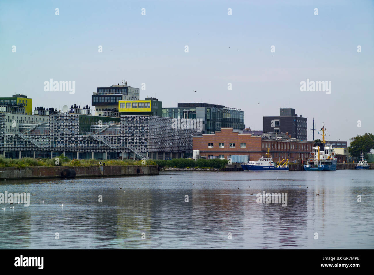 Port of bremerhaven hi-res stock photography and images - Alamy
