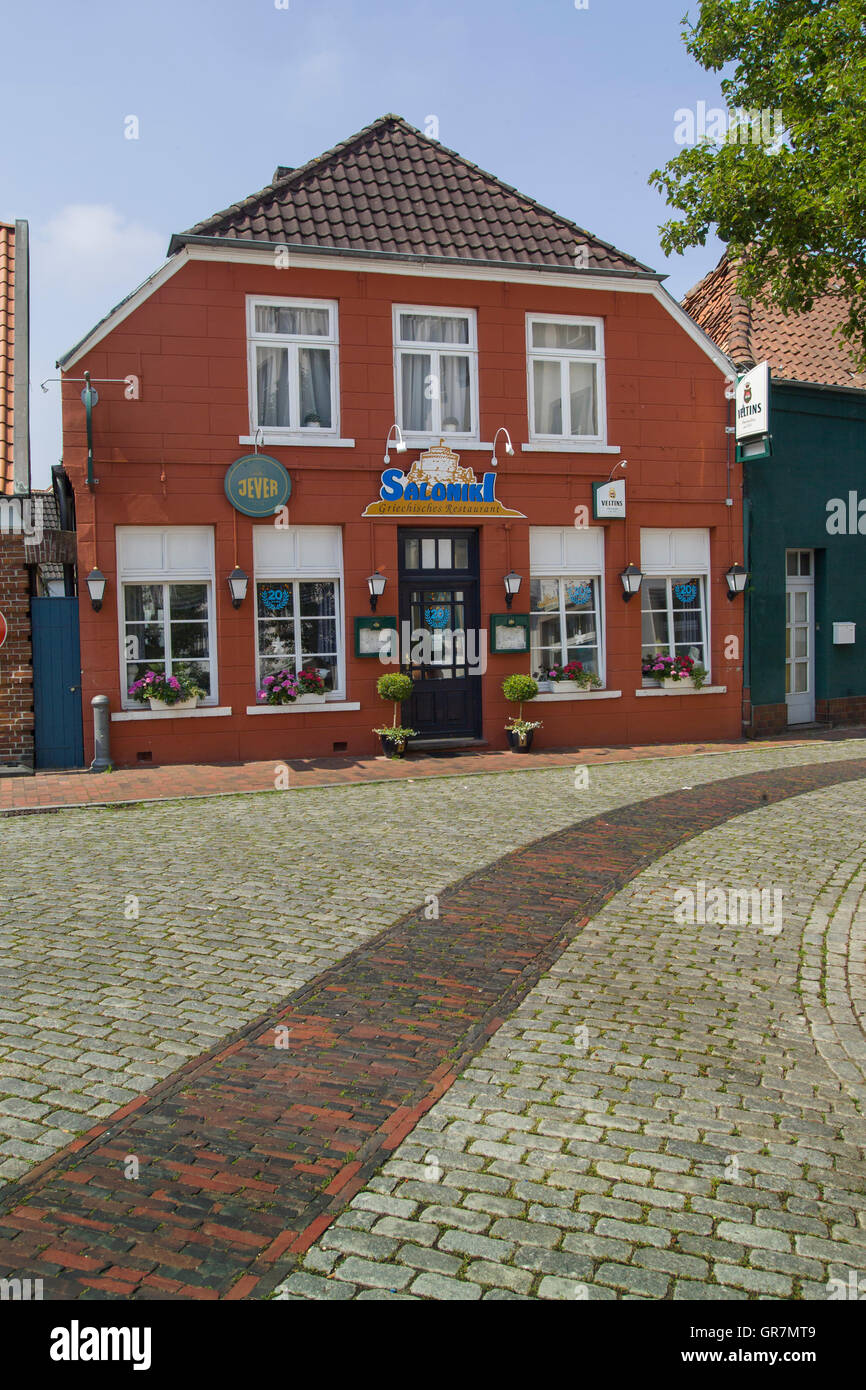 Downtown city appearance hi-res stock photography and images - Alamy