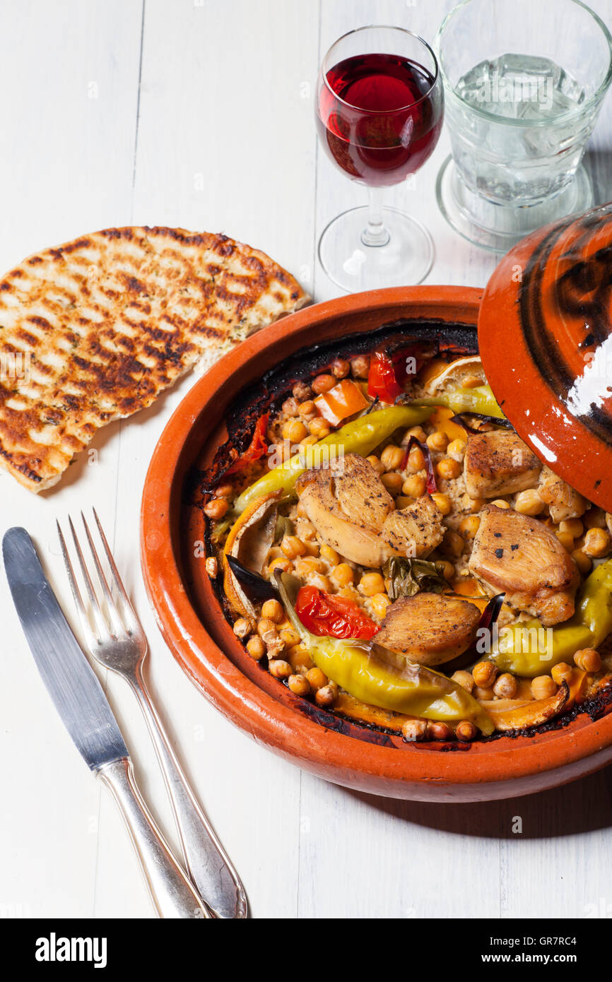 Tajine oriental hi-res stock photography and images - Alamy