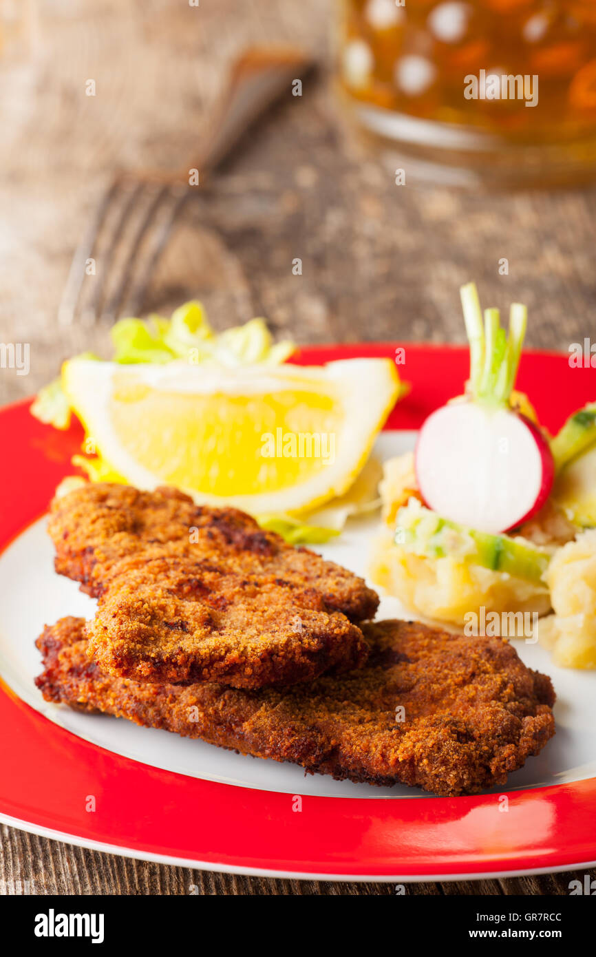 Wiener schnitzel austria hi-res stock photography and images - Alamy