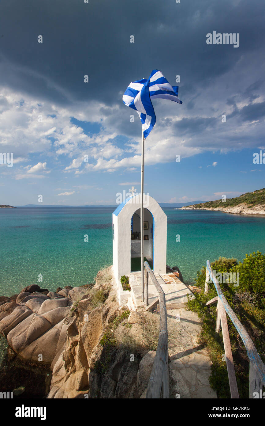 Greek structures hi-res stock photography and images - Alamy