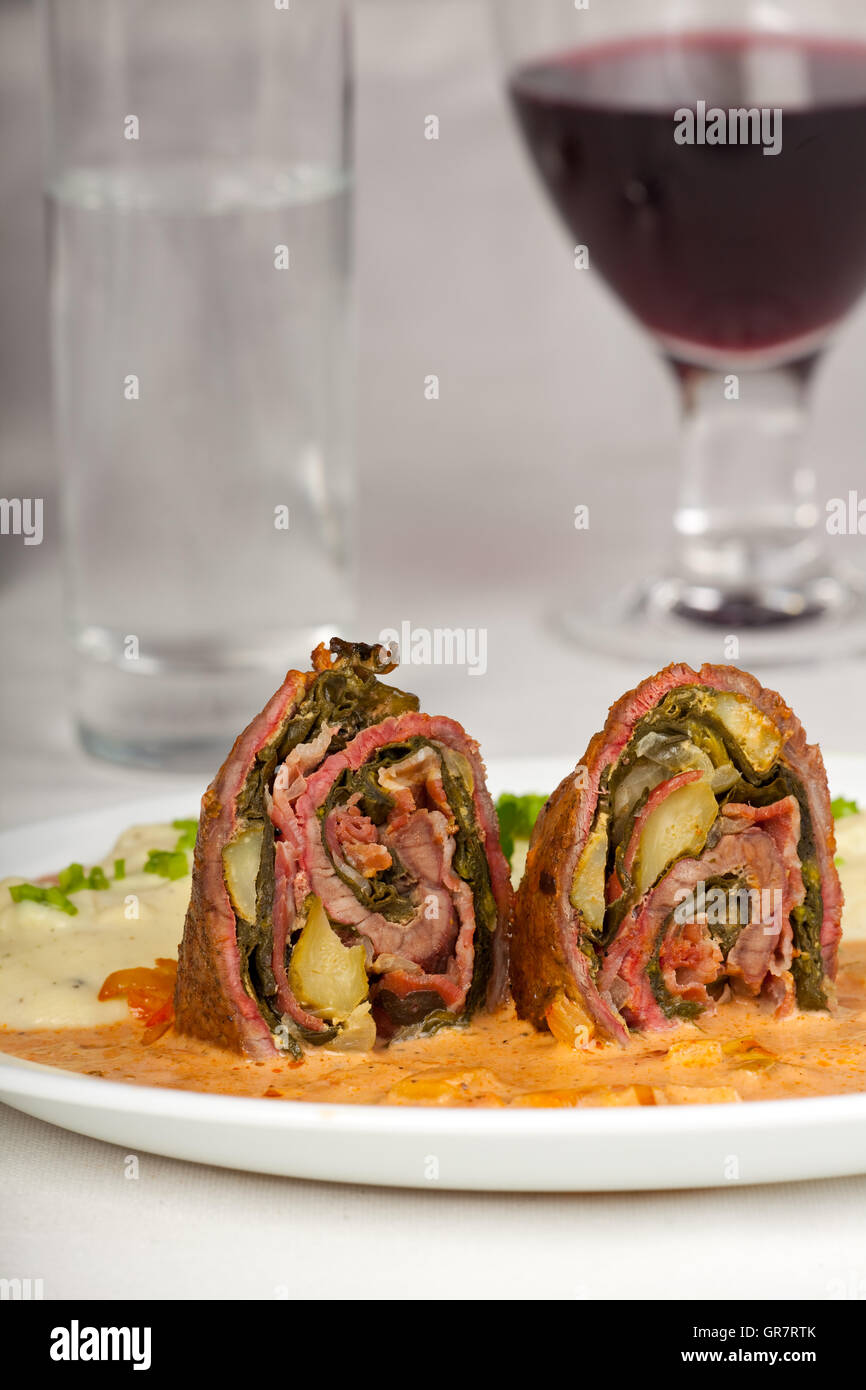 Roulade sauce hi-res stock photography and images - Alamy