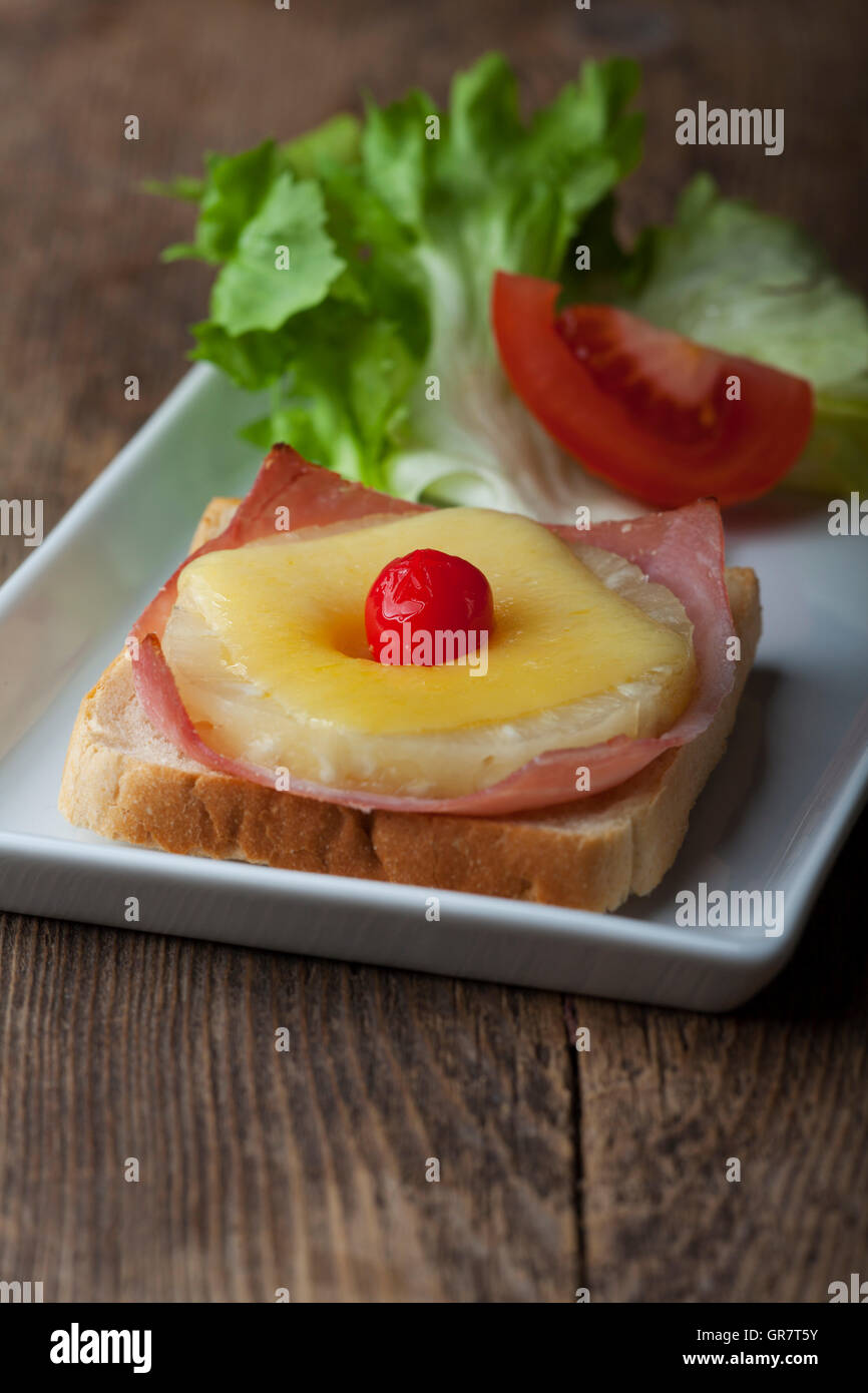 Hawaii dish hi-res stock photography and images - Alamy