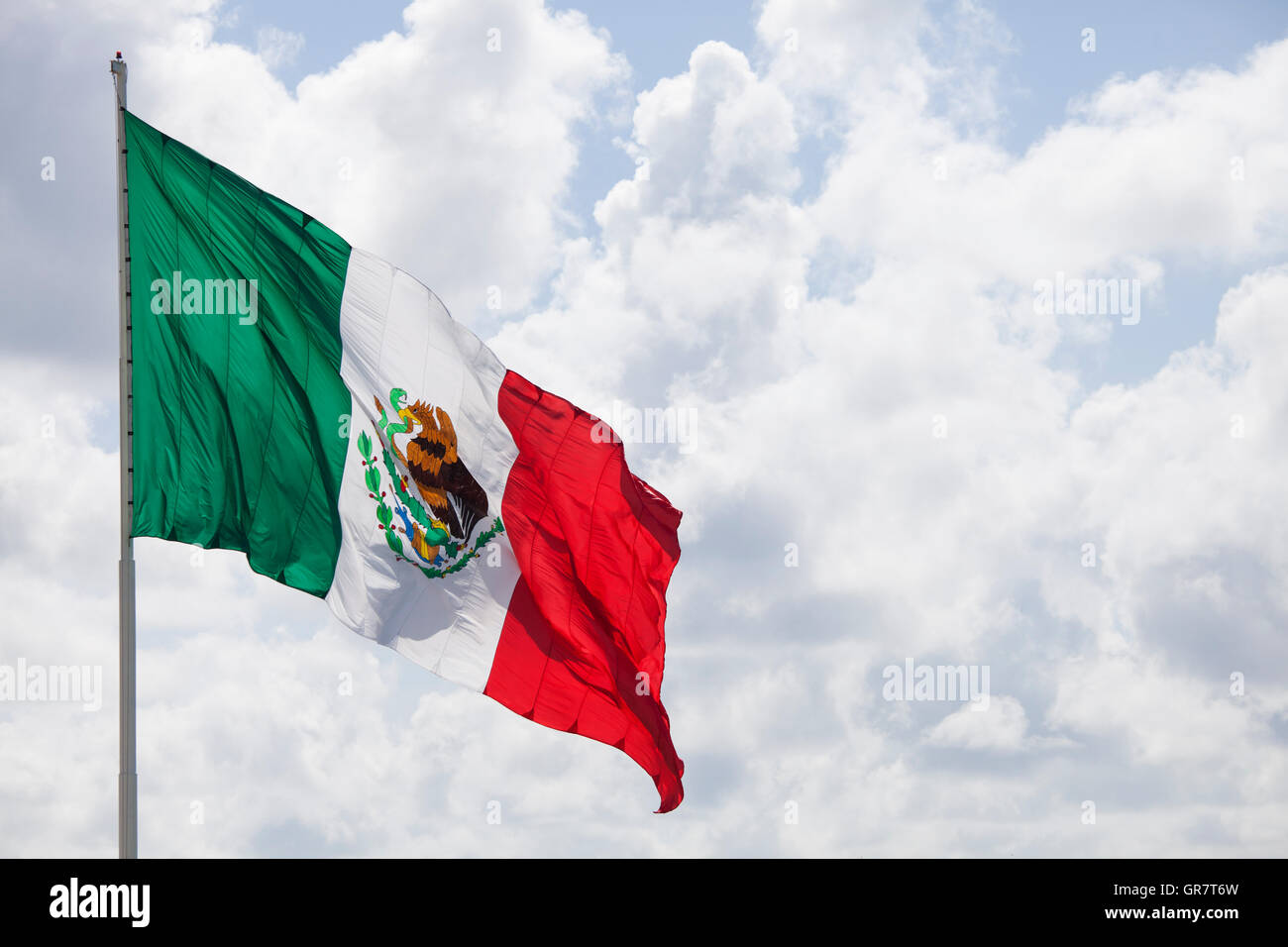 Old mexican flag hi-res stock photography and images - Alamy